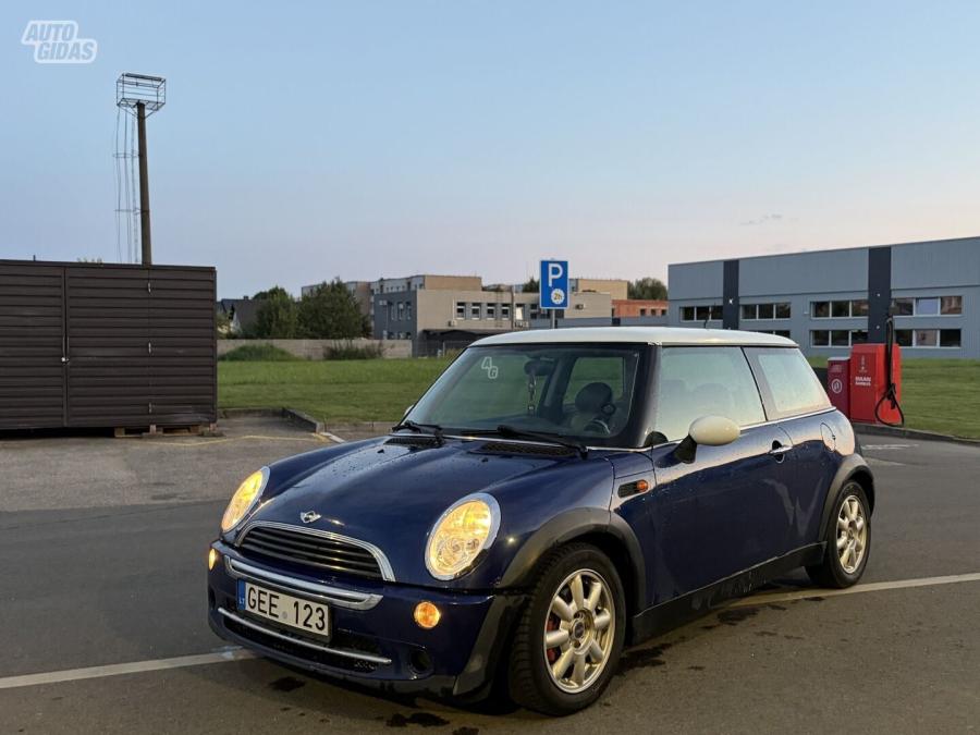Blue MINI cooper-s 2004 in Jonava, with an engine capacity of 1.60 L and mileage of 300 thousand km for 1000 €, photo 1 on AUTOMOTO.COM.LV