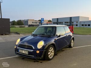 Blue MINI cooper-s 2004 in Jonava, with an engine capacity of 1.60 L and mileage of 300 thousand km for 1000 €, photo 4 on AUTOMOTO.COM.LV