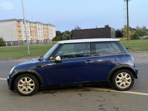 Blue MINI cooper-s 2004 in Jonava, with an engine capacity of 1.60 L and mileage of 300 thousand km for 1000 €, photo 7 on AUTOMOTO.COM.LV