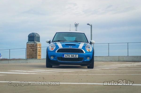 Zils MINI cooper-s 2006 Tallina, ar dzinēja tilpumu 1.60 L un nobraukumu 146 tūkst. km par 3999 €, foto 6 vietnē AUTOMOTO.COM.LV