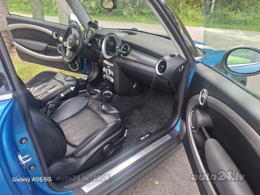 Blue MINI cooper-s 2006 in Otepaa, with an engine capacity of 1.60 L and mileage of 146 thousand km for 5250 €, photo 9 on AUTOMOTO.COM.LV
