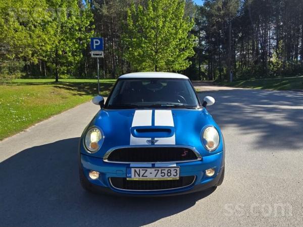 Синий Мини Купер С 2007 в Юрмала, объемом двигателя 1.60 л и пробегом 224 тыс. км за 3200 €, фото 3 на AUTOMOTO.COM.LV