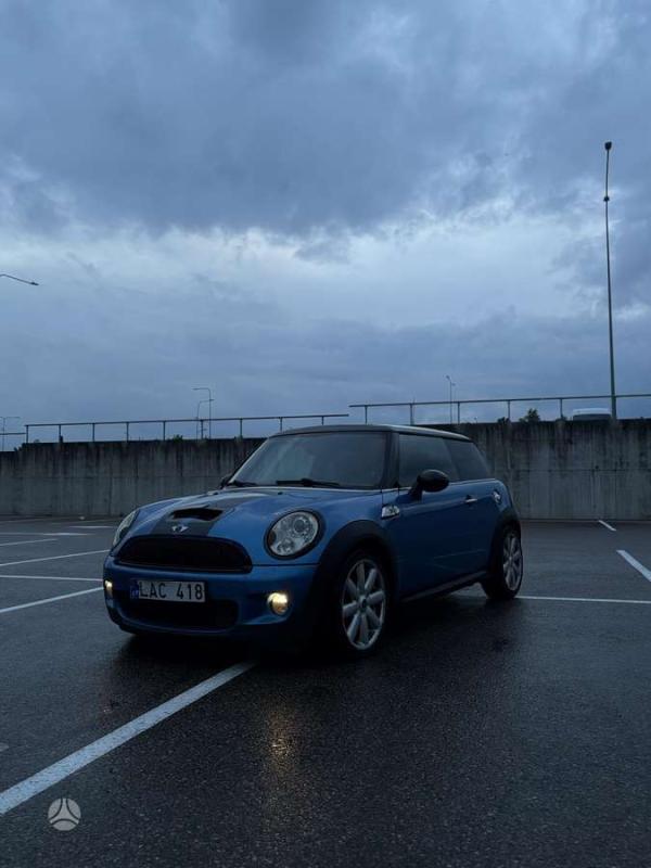 Blue MINI cooper-s 2008 in Vilnius, with an engine capacity of 1.60 L and mileage of 198 thousand km for 4150 €, photo 1 on AUTOMOTO.COM.LV