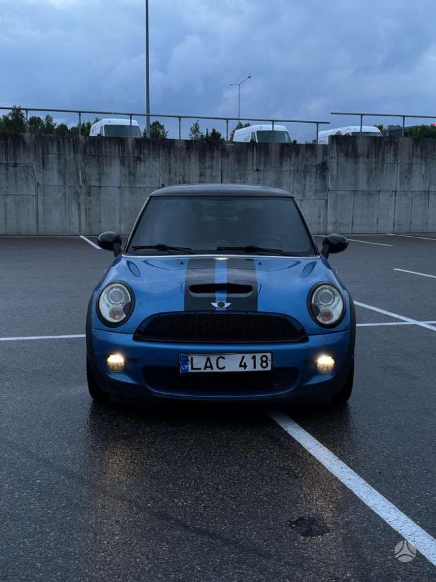 Blue MINI cooper-s 2008 in Vilnius, with an engine capacity of 1.60 L and mileage of 198 thousand km for 4150 €, photo 3 on AUTOMOTO.COM.LV