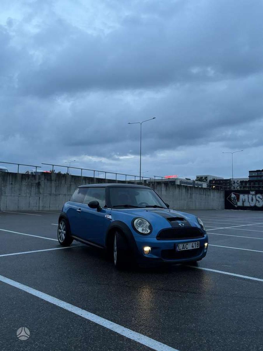 Blue MINI cooper-s 2008 in Vilnius, with an engine capacity of 1.60 L and mileage of 198 thousand km for 4150 €, photo 7 on AUTOMOTO.COM.LV
