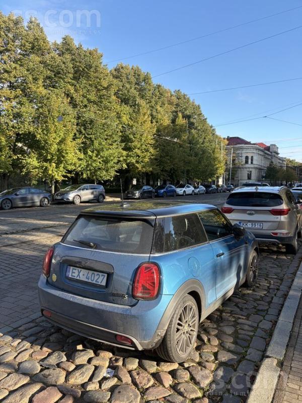 Zils MINI cooper-s 2022 Rīga, ar dzinēja tilpumu 1.70 L un nobraukumu 52 tūkst. km par 18900 €, foto 5 vietnē AUTOMOTO.COM.LV