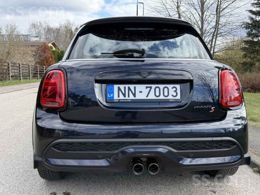 Blue MINI cooper-s 2023 in Riga, with an engine capacity of 2.00 L and mileage of 60 thousand km for 24980 €, photo 6 on AUTOMOTO.COM.LV