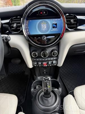 Blue MINI cooper-s 2023 in Riga, with an engine capacity of 2.00 L and mileage of 60 thousand km for 24980 €, photo 16 on AUTOMOTO.COM.LV