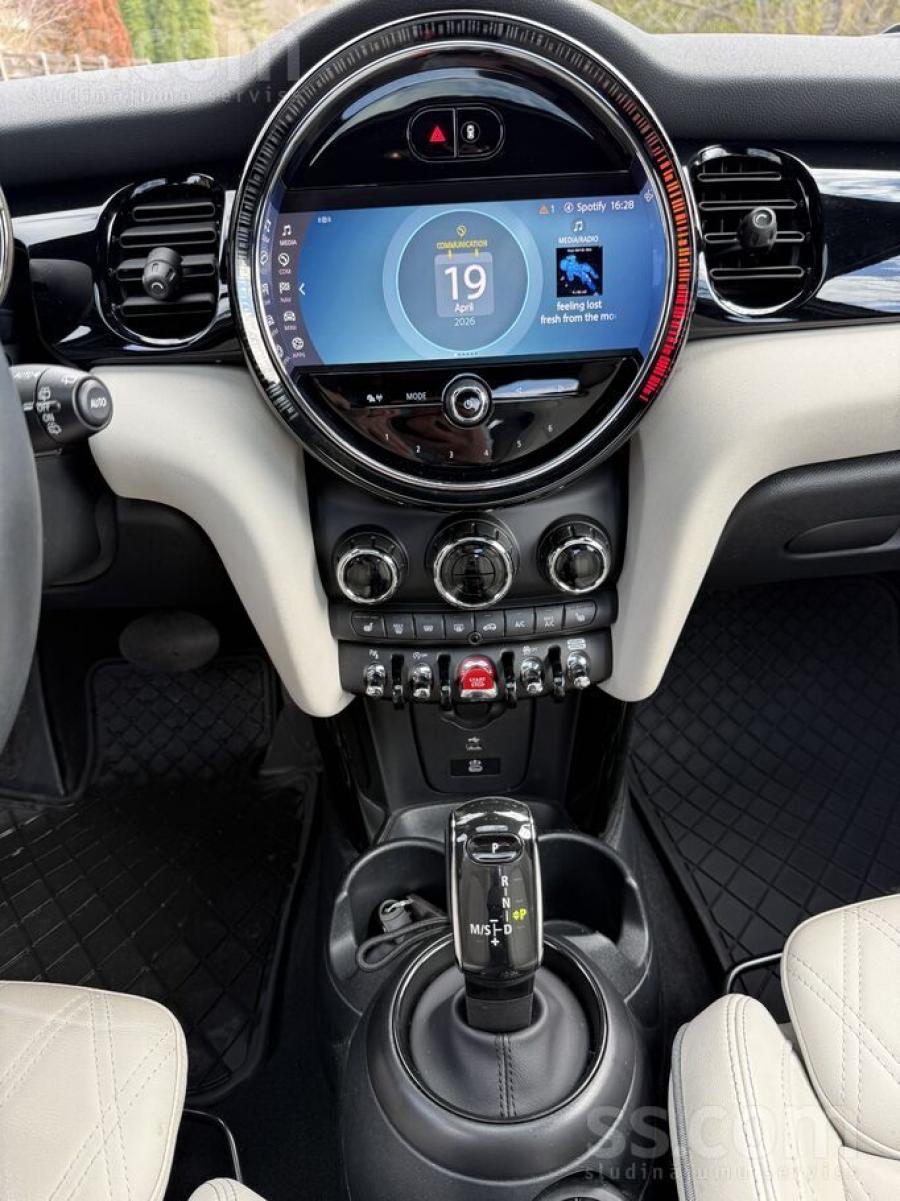 Blue MINI cooper-s 2023 in Riga, with an engine capacity of 2.00 L and mileage of 60 thousand km for 24980 €, photo 16 on AUTOMOTO.COM.LV