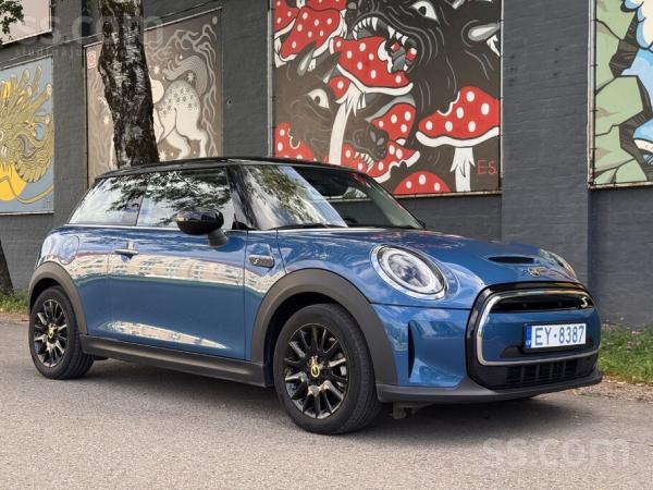 MINI cooper-s 2023 Rīga vietnē Zils MINI cooper-s 2023 Rīga, ar dzinēja tilpumu 2.00 L un nobraukumu 11 tūkst. km par 20500 €, foto 1 vietnē AUTOMOTO.COM.LV