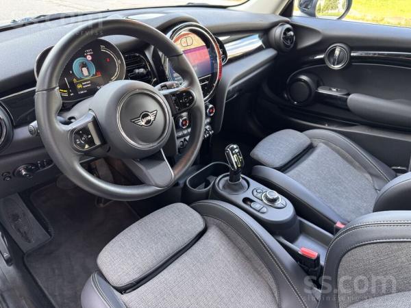 MINI cooper-s 2023 Rīga vietnē Zils MINI cooper-s 2023 Rīga, ar dzinēja tilpumu 2.00 L un nobraukumu 11 tūkst. km par 20500 €, foto 8 vietnē AUTOMOTO.COM.LV
