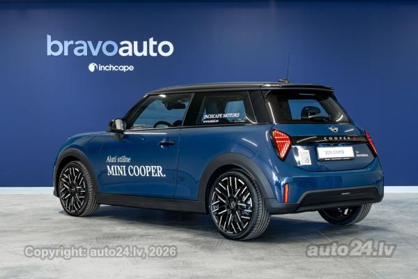 Zils MINI cooper-s 2026 Tallina, ar dzinēja tilpumu 2.00 L un nobraukumu 5 tūkst. km par 30990 €, foto 4 vietnē AUTOMOTO.COM.LV