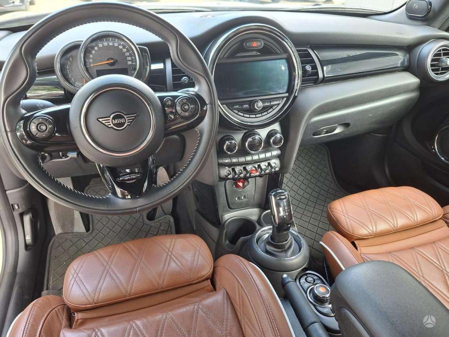 Brown MINI cooper-s 2020 in Alytus, with an engine capacity of 2.00 L and mileage of 60 thousand km for 9620 €, photo 17 on AUTOMOTO.COM.LV