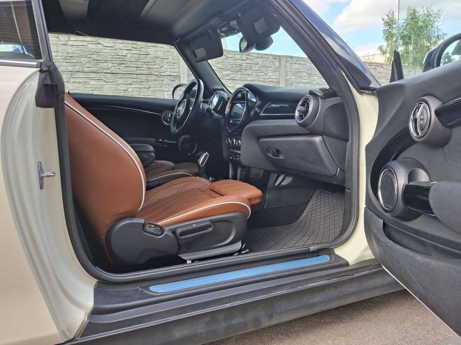 Brown MINI cooper-s 2020 in Alytus, with an engine capacity of 2.00 L and mileage of 60 thousand km for 9620 €, photo 22 on AUTOMOTO.COM.LV
