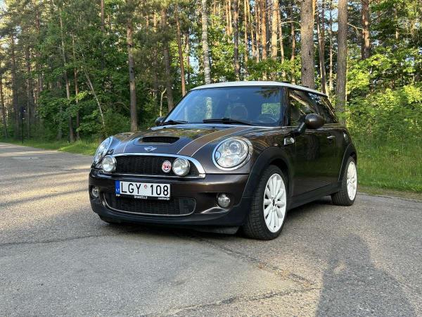Brown MINI cooper-s 2010 in Vilnius, with an engine capacity of 1.60 L and mileage of 184 thousand km for 5800 €, photo 1 on AUTOMOTO.COM.LV