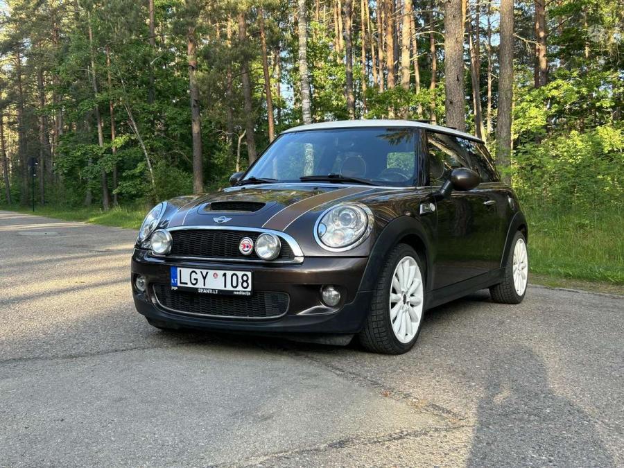 Brūns MINI cooper-s 2010 Viļņa, ar dzinēja tilpumu 1.60 L un nobraukumu 184 tūkst. km par 5800 €, foto 1 vietnē AUTOMOTO.COM.LV
