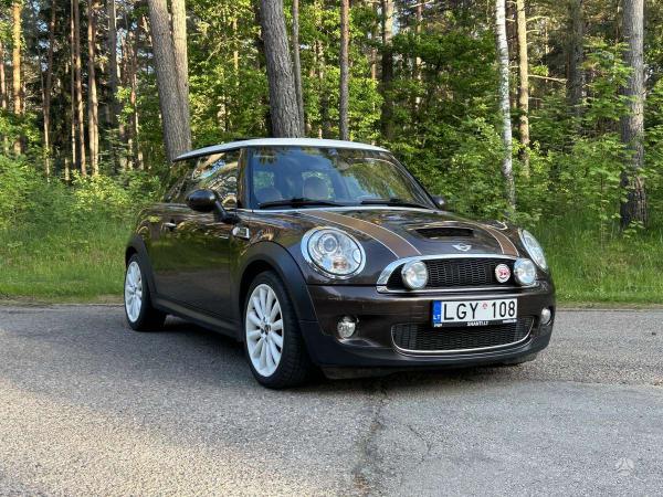 Brown MINI cooper-s 2010 in Vilnius, with an engine capacity of 1.60 L and mileage of 184 thousand km for 5800 €, photo 5 on AUTOMOTO.COM.LV