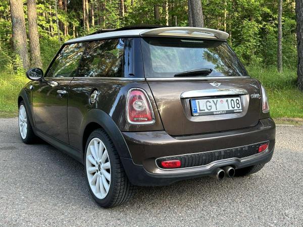 Brown MINI cooper-s 2010 in Vilnius, with an engine capacity of 1.60 L and mileage of 184 thousand km for 5800 €, photo 8 on AUTOMOTO.COM.LV