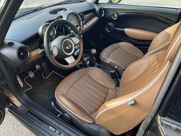 Brown MINI cooper-s 2010 in Vilnius, with an engine capacity of 1.60 L and mileage of 184 thousand km for 5800 €, photo 10 on AUTOMOTO.COM.LV