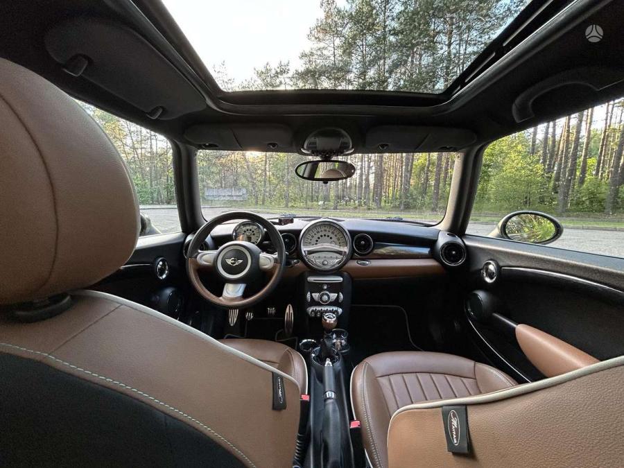 Brūns MINI cooper-s 2010 Viļņa, ar dzinēja tilpumu 1.60 L un nobraukumu 184 tūkst. km par 5800 €, foto 14 vietnē AUTOMOTO.COM.LV