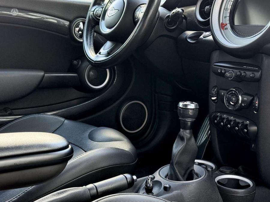 Zaļš MINI cooper-s 2012 Viļņa, ar dzinēja tilpumu 1.60 L un nobraukumu 150 tūkst. km par 5990 €, foto 21 vietnē AUTOMOTO.COM.LV
