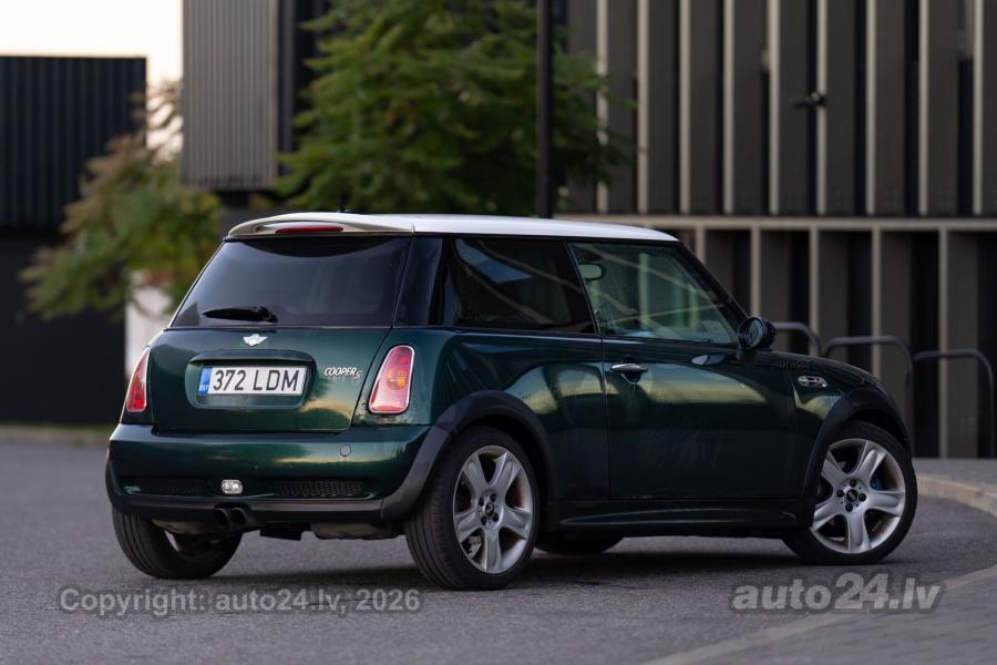 Green MINI cooper-s 2004 in Narva, with an engine capacity of 1.60 L and mileage of 222 thousand km for 2000 €, photo 3 on AUTOMOTO.COM.LV