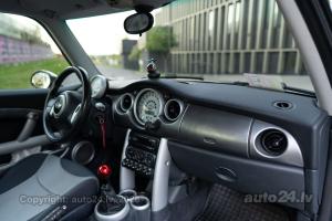 Green MINI cooper-s 2004 in Narva, with an engine capacity of 1.60 L and mileage of 222 thousand km for 2000 €, photo 4 on AUTOMOTO.COM.LV