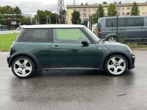 Zaļš MINI cooper-s 2004 Narva, ar dzinēja tilpumu 1.60 L un nobraukumu 220 tūkst. km par 2499 €, foto 17 vietnē AUTOMOTO.COM.LV