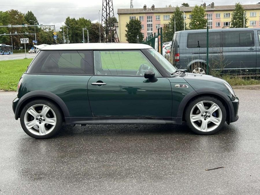 Zaļš MINI cooper-s 2004 Narva, ar dzinēja tilpumu 1.60 L un nobraukumu 220 tūkst. km par 2499 €, foto 17 vietnē AUTOMOTO.COM.LV