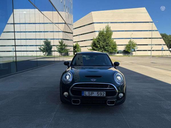 Green MINI cooper-s 2015 in Vilnius, with an engine capacity of 2.00 L and mileage of 129 thousand km for 12500 €, photo 10 on AUTOMOTO.COM.LV