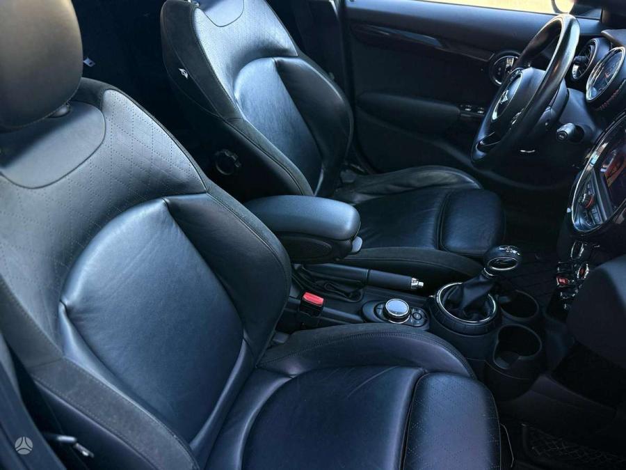 Zaļš MINI cooper-s 2015 Viļņa, ar dzinēja tilpumu 2.00 L un nobraukumu 129 tūkst. km par 12500 €, foto 21 vietnē AUTOMOTO.COM.LV