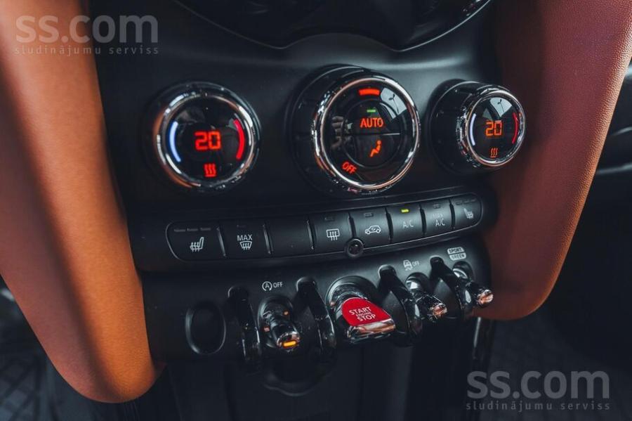 Green MINI cooper-s 2018 in Riga, with an engine capacity of 2.00 L and mileage of 140 thousand km for 16900 €, photo 4 on AUTOMOTO.COM.LV