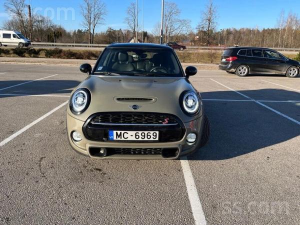 Green MINI cooper-s 2019 in Ogre, with an engine capacity of 2.00 L and mileage of 17 thousand km for 19969 €, photo 1 on AUTOMOTO.COM.LV