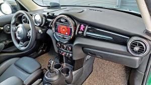 Zaļš MINI cooper-s 2020 Viļņa, ar dzinēja tilpumu 1.99 L un nobraukumu 57 tūkst. km par 21700 €, foto 21 vietnē AUTOMOTO.COM.LV