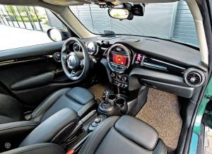 Zaļš MINI cooper-s 2020 Viļņa, ar dzinēja tilpumu 1.99 L un nobraukumu 57 tūkst. km par 21700 €, foto 22 vietnē AUTOMOTO.COM.LV