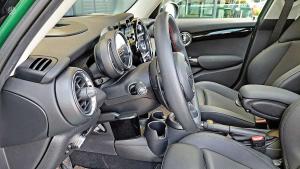 Zaļš MINI cooper-s 2020 Viļņa, ar dzinēja tilpumu 1.99 L un nobraukumu 57 tūkst. km par 21700 €, foto 25 vietnē AUTOMOTO.COM.LV