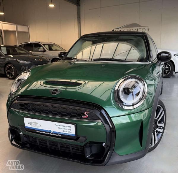 Green MINI cooper-s 2022 in Kaunas, with an engine capacity of 2.00 L and mileage of 50 thousand km for 26904 €, photo 3 on AUTOMOTO.COM.LV