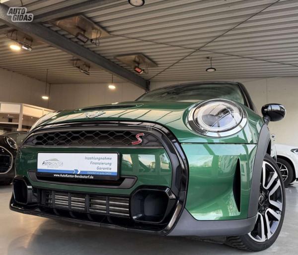 Green MINI cooper-s 2022 in Kaunas, with an engine capacity of 2.00 L and mileage of 50 thousand km for 26904 €, photo 4 on AUTOMOTO.COM.LV