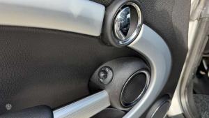 Grey MINI cooper-s 2013 in Vilnius, with an engine capacity of 1.60 L and mileage of 160 thousand km for 5990 €, photo 18 on AUTOMOTO.COM.LV