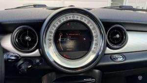 Grey MINI cooper-s 2013 in Vilnius, with an engine capacity of 1.60 L and mileage of 160 thousand km for 5990 €, photo 19 on AUTOMOTO.COM.LV
