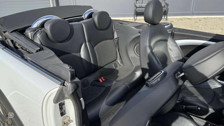 Grey MINI cooper-s 2013 in Vilnius, with an engine capacity of 1.60 L and mileage of 160 thousand km for 5990 €, photo 21 on AUTOMOTO.COM.LV