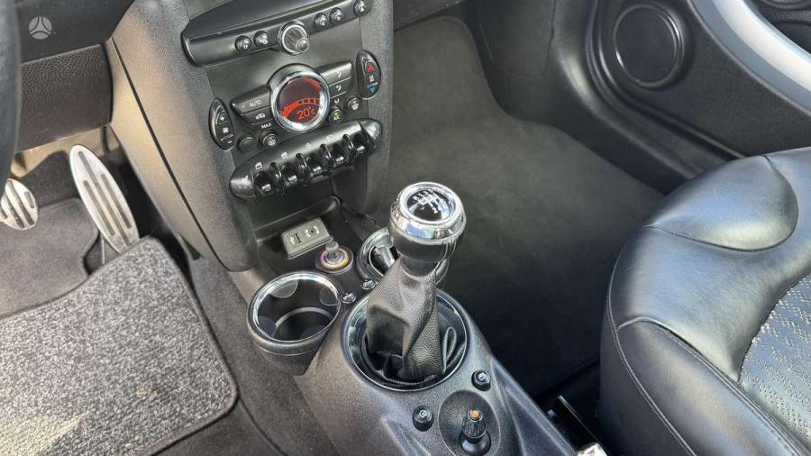Grey MINI cooper-s 2013 in Vilnius, with an engine capacity of 1.60 L and mileage of 160 thousand km for 5990 €, photo 24 on AUTOMOTO.COM.LV