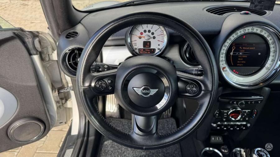 Grey MINI cooper-s 2013 in Vilnius, with an engine capacity of 1.60 L and mileage of 160 thousand km for 5990 €, photo 25 on AUTOMOTO.COM.LV