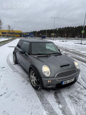 Grey MINI cooper-s 2003 in Riga, with an engine capacity of 1.60 L and mileage of 326 thousand km for 2490 €, photo  on AUTOMOTO.COM.LV