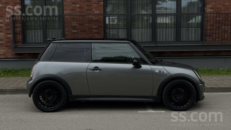 Pelēks MINI cooper-s 2004 Rīga, ar dzinēja tilpumu 1.60 L un nobraukumu 158 tūkst. km par 3200 €, foto 4 vietnē AUTOMOTO.COM.LV