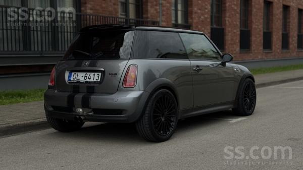 Grey MINI cooper-s 2004 in Riga, with an engine capacity of 1.60 L and mileage of 158 thousand km for 3200 €, photo 4 on AUTOMOTO.COM.LV