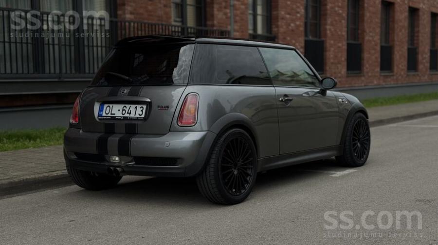 Pelēks MINI cooper-s 2004 Rīga, ar dzinēja tilpumu 1.60 L un nobraukumu 158 tūkst. km par 3200 €, foto 5 vietnē AUTOMOTO.COM.LV