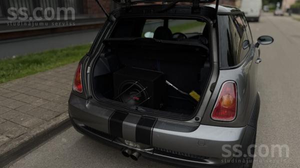 Grey MINI cooper-s 2004 in Riga, with an engine capacity of 1.60 L and mileage of 158 thousand km for 3200 €, photo 8 on AUTOMOTO.COM.LV