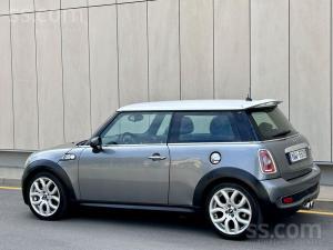 Grey MINI cooper-s 2007 in Riga, with an engine capacity of 1.60 L and mileage of 262 thousand km for 3390 €, photo 5 on AUTOMOTO.COM.LV