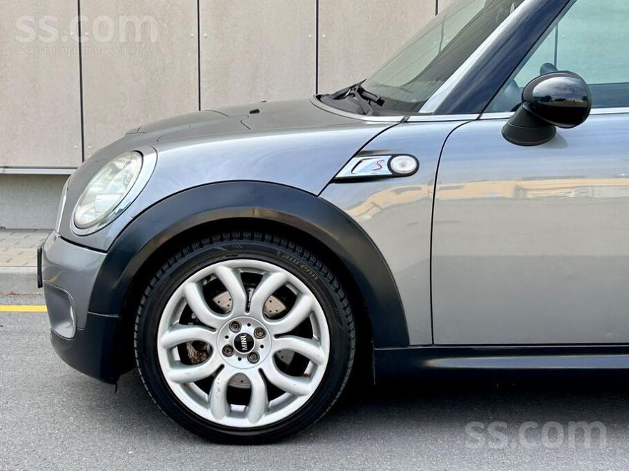 Grey MINI cooper-s 2007 in Riga, with an engine capacity of 1.60 L and mileage of 262 thousand km for 3390 €, photo 15 on AUTOMOTO.COM.LV